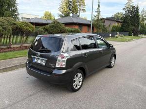 Pelēks Toyota Corolla Verso 2008 Viļņa, ar dzinēja tilpumu 2.23 L un nobraukumu 308 tūkst. km par 1950 €, foto 11 vietnē AUTOMOTO.COM.LV