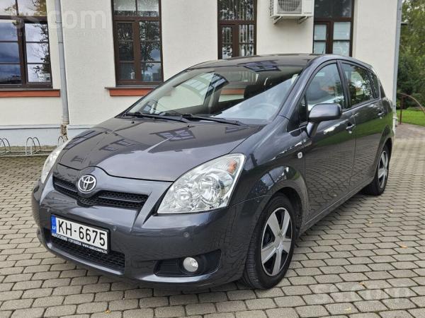 Toyota Corolla Verso 2008 Jelgava vietnÄ PelÄks Toyota Corolla Verso 2008 Jelgava, ar dzinÄja tilpumu 2.20 L un nobraukumu 345 tÅ«kst. km par 1950 ā¬, foto 1 vietnÄ AUTOMOTO.COM.LV