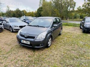 Grey Toyota Corolla Verso 2008 in Riga, with an engine capacity of 2.20 L and mileage of 391 thousand km for 1590 €, photo 3 on AUTOMOTO.COM.LV