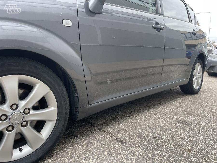 Grey Toyota Corolla Verso 2008 in Vilnius, with an engine capacity of 2.00 L and mileage of 240 thousand km for 2300 €, photo 21 on AUTOMOTO.COM.LV