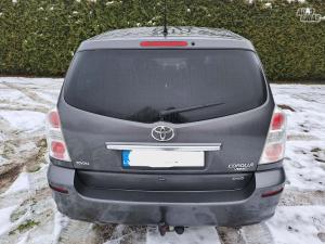 Grey Toyota Corolla Verso 2009 in Vilnius, with an engine capacity of 2.20 L and mileage of 274 thousand km for 3500 €, photo 5 on AUTOMOTO.COM.LV