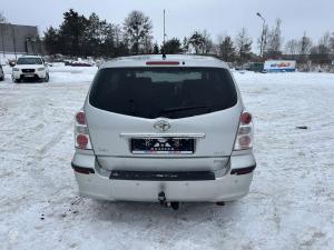 Pelēks Toyota Corolla Verso 2009 Alīta, ar dzinēja tilpumu 2.23 L un nobraukumu 269 tūkst. km par 3750 €, foto 6 vietnē AUTOMOTO.COM.LV