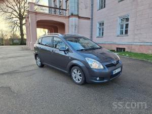 Pelēks Toyota Corolla Verso 2009 Dobele, ar dzinēja tilpumu 2.20 L un nobraukumu 318 tūkst. km par 2700 €, foto 7 vietnē AUTOMOTO.COM.LV