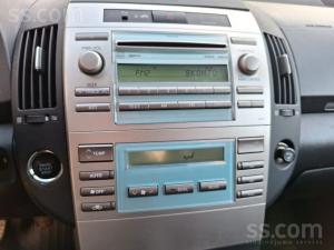 Pelēks Toyota Corolla Verso 2009 Dobele, ar dzinēja tilpumu 2.20 L un nobraukumu 318 tūkst. km par 2700 €, foto 11 vietnē AUTOMOTO.COM.LV