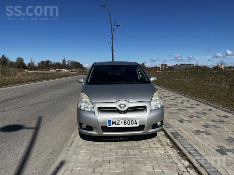 Grey Toyota Corolla Verso 2009 in Riga, with an engine capacity of 2.20 L and mileage of 436 thousand km for 2200 €, photo 16 on AUTOMOTO.COM.LV