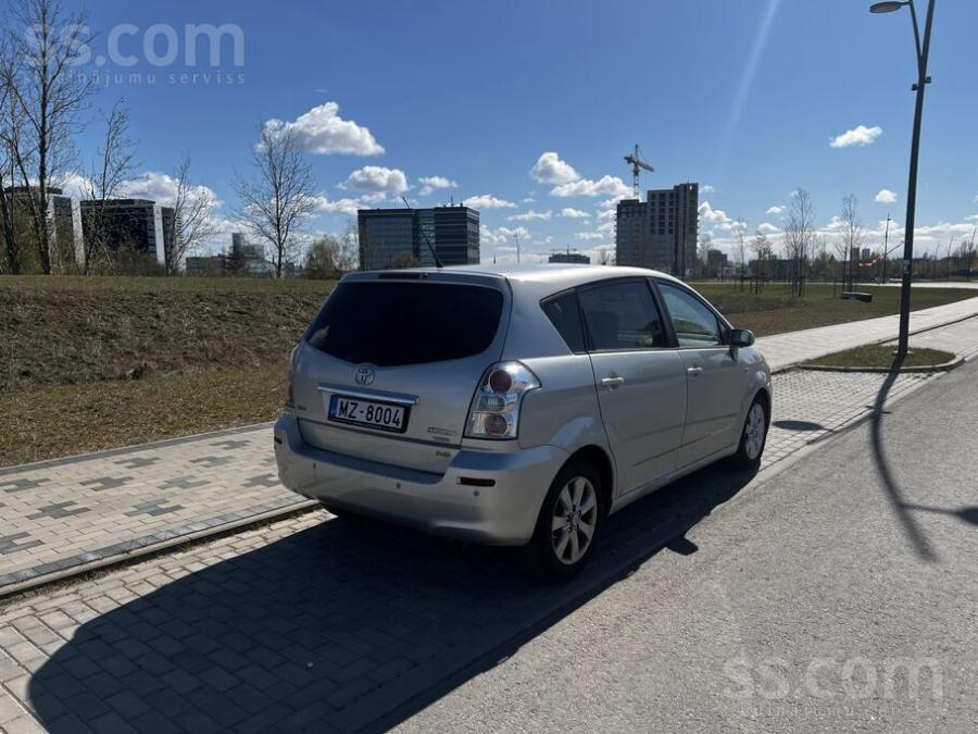 Grey Toyota Corolla Verso 2009 in Riga, with an engine capacity of 2.20 L and mileage of 436 thousand km for 2200 €, photo 18 on AUTOMOTO.COM.LV