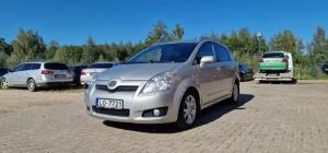 Grey Toyota Corolla Verso 2009 in Valmiera, with an engine capacity of 2.20 L and mileage of 308 thousand km for 3100 €, photo 8 on AUTOMOTO.COM.LV