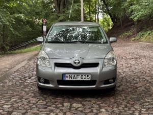 Grey Toyota Corolla Verso 2009 in Vilnius, with an engine capacity of 2.23 L and mileage of 287 thousand km for 3500 €, photo 3 on AUTOMOTO.COM.LV