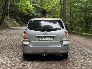 Grey Toyota Corolla Verso 2009 in Vilnius, with an engine capacity of 2.23 L and mileage of 287 thousand km for 3500 €, photo 9 on AUTOMOTO.COM.LV