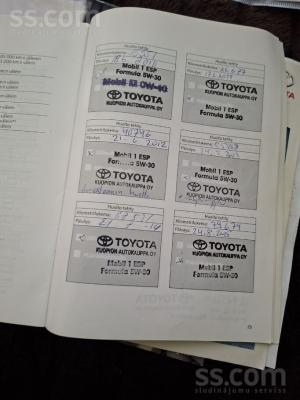Grey Toyota Corolla Verso 2009 in Cesis, with an engine capacity of 2.20 L and mileage of 226 thousand km for 3495 €, photo 13 on AUTOMOTO.COM.LV