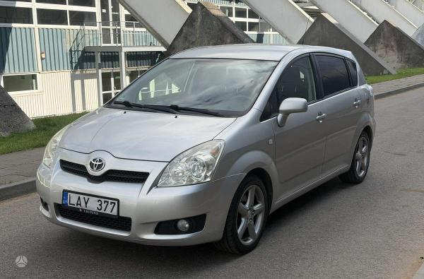 Pelēks Toyota Corolla Verso 2009 Viļņa, ar dzinēja tilpumu 1.80 L un nobraukumu 308 tūkst. km par 2950 €, foto 7 vietnē AUTOMOTO.COM.LV