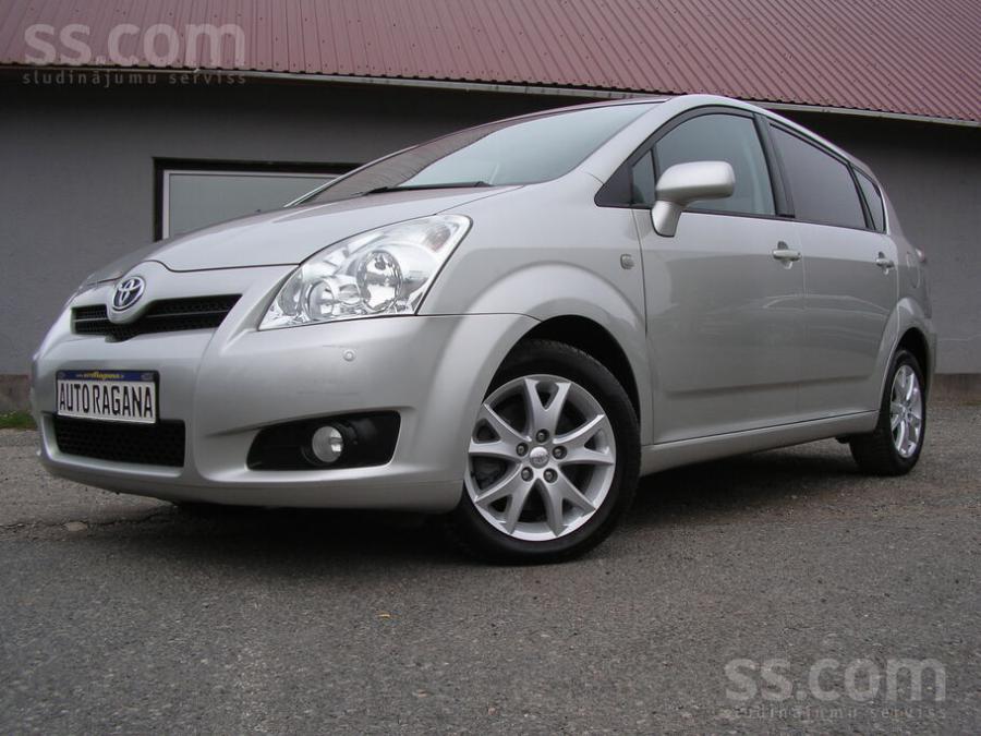 Pelēks Toyota Corolla Verso 2009 Rīga, ar dzinēja tilpumu 1.80 L un nobraukumu 0 tūkst. km par 5950 €, foto 10 vietnē AUTOMOTO.COM.LV