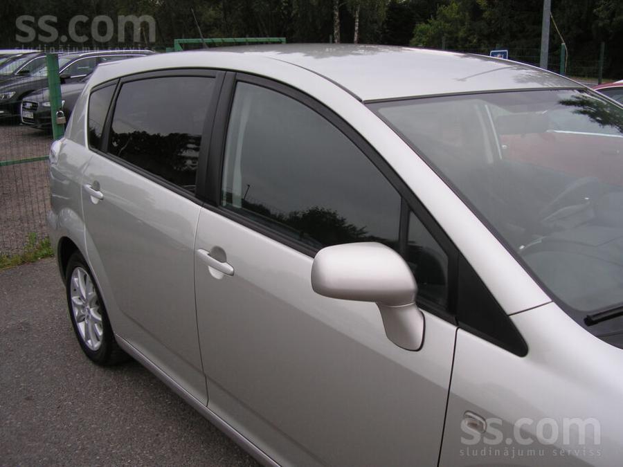 Pelēks Toyota Corolla Verso 2009 Rīga, ar dzinēja tilpumu 1.80 L un nobraukumu 0 tūkst. km par 5950 €, foto 12 vietnē AUTOMOTO.COM.LV