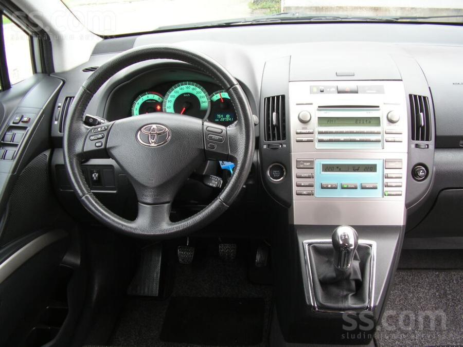 Pelēks Toyota Corolla Verso 2009 Rīga, ar dzinēja tilpumu 1.80 L un nobraukumu 0 tūkst. km par 5950 €, foto 15 vietnē AUTOMOTO.COM.LV