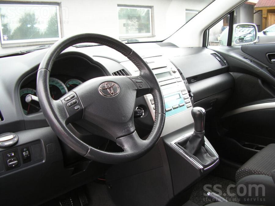 Pelēks Toyota Corolla Verso 2009 Rīga, ar dzinēja tilpumu 1.80 L un nobraukumu 0 tūkst. km par 5950 €, foto 17 vietnē AUTOMOTO.COM.LV