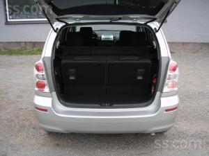 Pelēks Toyota Corolla Verso 2009 Rīga, ar dzinēja tilpumu 1.80 L un nobraukumu 0 tūkst. km par 5950 €, foto 21 vietnē AUTOMOTO.COM.LV