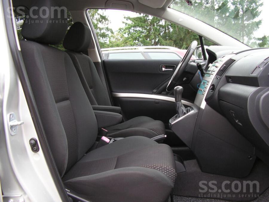 Pelēks Toyota Corolla Verso 2009 Rīga, ar dzinēja tilpumu 1.80 L un nobraukumu 0 tūkst. km par 5950 €, foto 24 vietnē AUTOMOTO.COM.LV