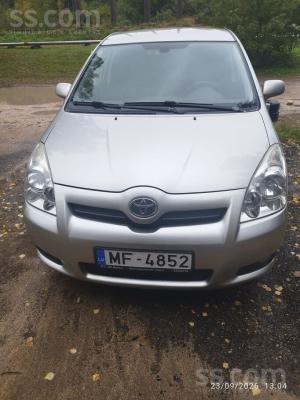 Grey Toyota Corolla Verso 2009 in Riga, with an engine capacity of 2.20 L and mileage of 239 thousand km for 3100 €, photo 3 on AUTOMOTO.COM.LV