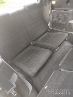 Grey Toyota Corolla Verso 2009 in Riga, with an engine capacity of 2.20 L and mileage of 239 thousand km for 3100 €, photo 14 on AUTOMOTO.COM.LV