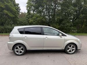 Pelēks Toyota Corolla Verso 2004 Kėdainiai, ar dzinēja tilpumu 0.00 L un nobraukumu 0 tūkst. km par 1650 €, foto 3 vietnē AUTOMOTO.COM.LV