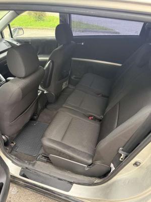 Pelēks Toyota Corolla Verso 2004 Kėdainiai, ar dzinēja tilpumu 0.00 L un nobraukumu 0 tūkst. km par 1650 €, foto 5 vietnē AUTOMOTO.COM.LV