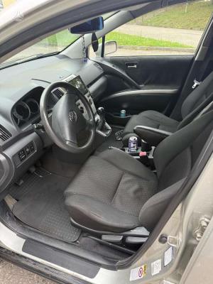 Pelēks Toyota Corolla Verso 2004 Kėdainiai, ar dzinēja tilpumu 0.00 L un nobraukumu 0 tūkst. km par 1650 €, foto 6 vietnē AUTOMOTO.COM.LV