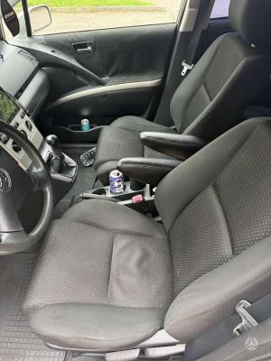 Pelēks Toyota Corolla Verso 2004 Kėdainiai, ar dzinēja tilpumu 0.00 L un nobraukumu 0 tūkst. km par 1650 €, foto 9 vietnē AUTOMOTO.COM.LV