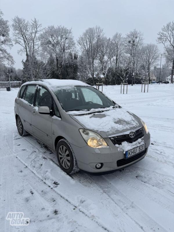 Pelēks Toyota Corolla Verso 2003 Kauņa, ar dzinēja tilpumu 1.80 L un nobraukumu 245 tūkst. km par 799 €, foto 1 vietnē AUTOMOTO.COM.LV