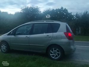 Grey Toyota Corolla Verso 2003 in Silale, with an engine capacity of 2.00 L and mileage of 400 thousand km for 750 €, photo 6 on AUTOMOTO.COM.LV