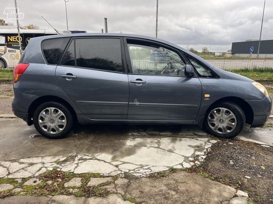 Grey Toyota Corolla Verso 2003 in Siauliai, with an engine capacity of 2.00 L and mileage of 0 thousand km for 699 €, photo 6 on AUTOMOTO.COM.LV