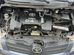 Grey Toyota Corolla Verso 2003 in Siauliai, with an engine capacity of 2.00 L and mileage of 0 thousand km for 699 €, photo 27 on AUTOMOTO.COM.LV