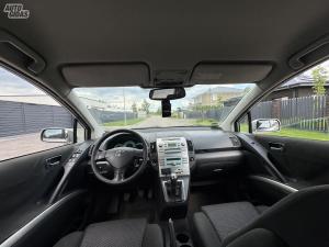 Pelēks Toyota Corolla Verso 2005 Kauņa, ar dzinēja tilpumu 2.20 L un nobraukumu 350 tūkst. km par 1600 €, foto 8 vietnē AUTOMOTO.COM.LV