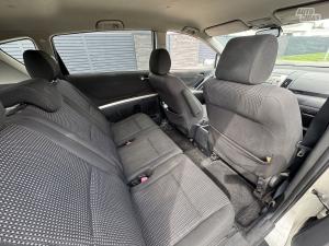 Pelēks Toyota Corolla Verso 2005 Kauņa, ar dzinēja tilpumu 2.20 L un nobraukumu 350 tūkst. km par 1600 €, foto 9 vietnē AUTOMOTO.COM.LV