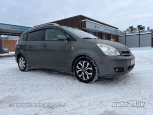 Pelēks Toyota Corolla Verso 2006 Narva, ar dzinēja tilpumu 2.20 L un nobraukumu 307 tūkst. km par 999 €, foto 11 vietnē AUTOMOTO.COM.LV