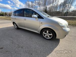 Grey Toyota Corolla Verso 2006 in Voru, with an engine capacity of 2.20 L and mileage of 0 thousand km for 1700 €, photo 5 on AUTOMOTO.COM.LV