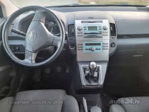 Pelēks Toyota Corolla Verso 2006 Pērnava, ar dzinēja tilpumu 1.80 L un nobraukumu 234 tūkst. km par 2590 €, foto  vietnē AUTOMOTO.COM.LV
