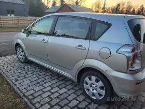 Pelēks Toyota Corolla Verso 2006 Pērnava, ar dzinēja tilpumu 1.80 L un nobraukumu 234 tūkst. km par 2590 €, foto 7 vietnē AUTOMOTO.COM.LV