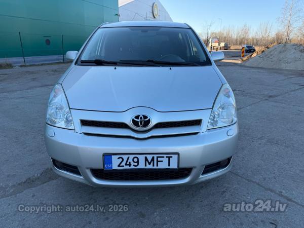 Pelēks Toyota Corolla Verso 2006 Tallina, ar dzinēja tilpumu 1.80 L un nobraukumu 101 tūkst. km par 2999 €, foto 8 vietnē AUTOMOTO.COM.LV