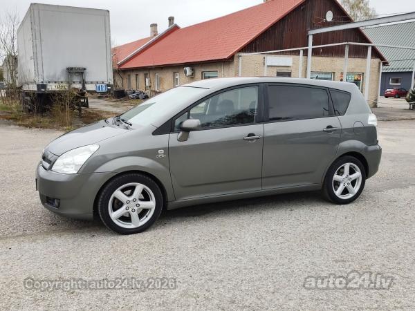 Pelēks Toyota Corolla Verso 2006 Tartu, ar dzinēja tilpumu 2.20 L un nobraukumu 200 tūkst. km par 2650 €, foto 4 vietnē AUTOMOTO.COM.LV