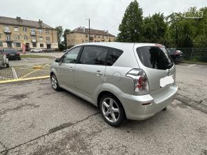 Grey Toyota Corolla Verso 2006 in Kaunas, with an engine capacity of 2.20 L and mileage of 230 thousand km for 3200 €, photo 6 on AUTOMOTO.COM.LV