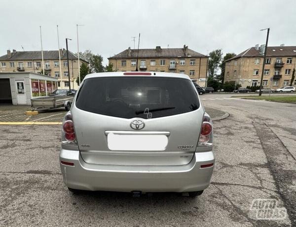Grey Toyota Corolla Verso 2006 in Kaunas, with an engine capacity of 2.20 L and mileage of 230 thousand km for 3200 €, photo 6 on AUTOMOTO.COM.LV