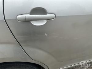 Grey Toyota Corolla Verso 2006 in Kaunas, with an engine capacity of 2.20 L and mileage of 230 thousand km for 3200 €, photo 12 on AUTOMOTO.COM.LV