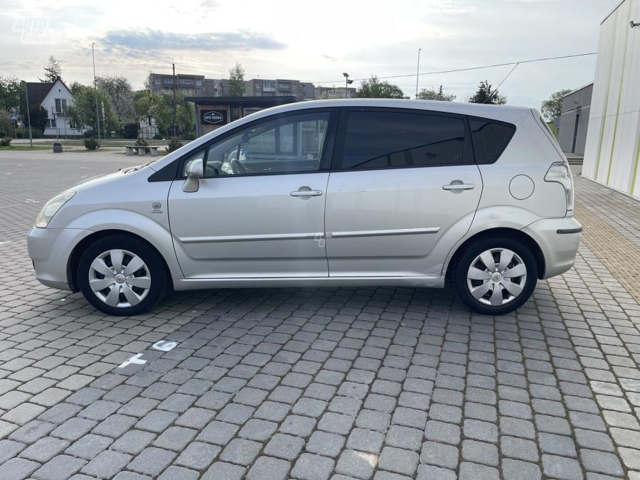 Grey Toyota Corolla Verso 2006 in Vilnius, with an engine capacity of 2.00 L and mileage of 300 thousand km for 1950 €, photo 4 on AUTOMOTO.COM.LV
