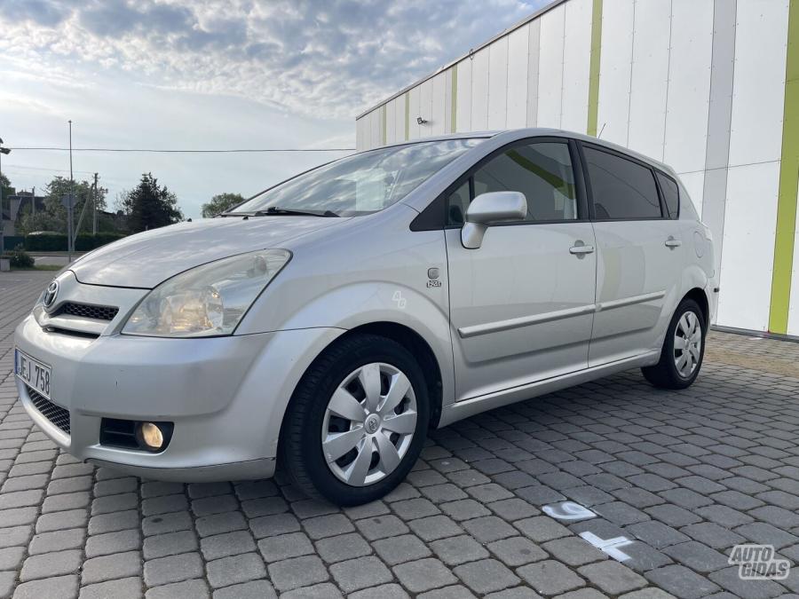 Grey Toyota Corolla Verso 2006 in Vilnius, with an engine capacity of 2.00 L and mileage of 300 thousand km for 1950 €, photo 5 on AUTOMOTO.COM.LV