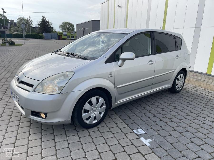 Grey Toyota Corolla Verso 2006 in Vilnius, with an engine capacity of 2.00 L and mileage of 300 thousand km for 1950 €, photo 6 on AUTOMOTO.COM.LV
