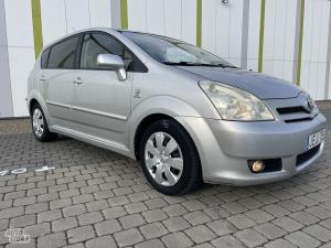 Grey Toyota Corolla Verso 2006 in Vilnius, with an engine capacity of 2.00 L and mileage of 300 thousand km for 1950 €, photo 9 on AUTOMOTO.COM.LV