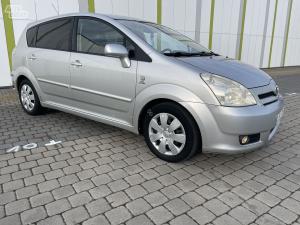 Grey Toyota Corolla Verso 2006 in Vilnius, with an engine capacity of 2.00 L and mileage of 300 thousand km for 1950 €, photo 10 on AUTOMOTO.COM.LV
