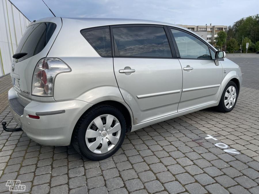 Grey Toyota Corolla Verso 2006 in Vilnius, with an engine capacity of 2.00 L and mileage of 300 thousand km for 1950 €, photo 13 on AUTOMOTO.COM.LV