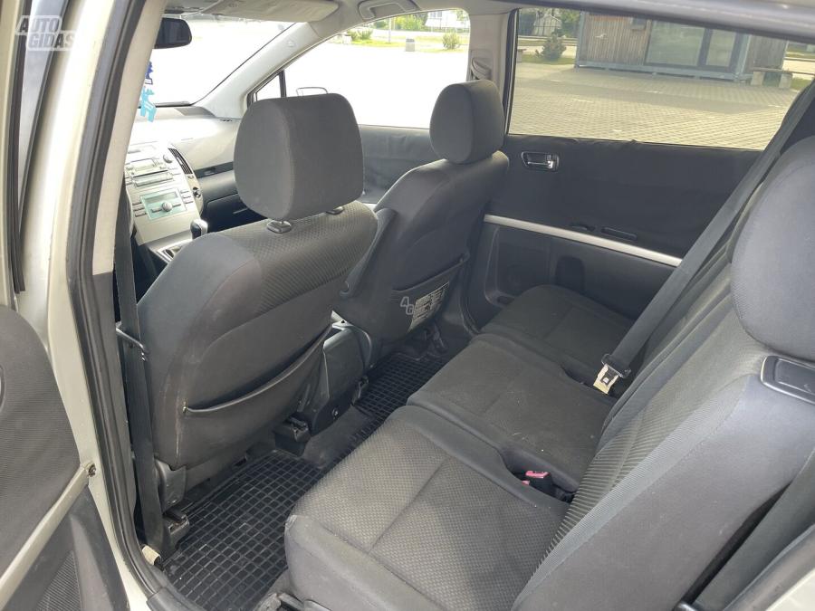 Grey Toyota Corolla Verso 2006 in Vilnius, with an engine capacity of 2.00 L and mileage of 300 thousand km for 1950 €, photo 22 on AUTOMOTO.COM.LV