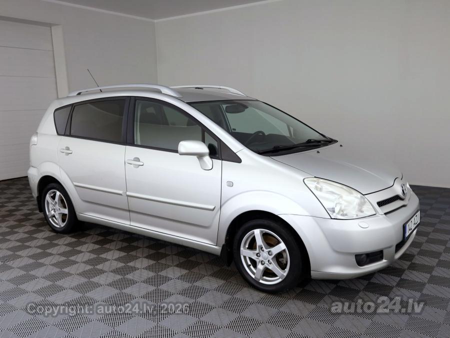 Pelēks Toyota Corolla Verso 2006 Tallina, ar dzinēja tilpumu 1.80 L un nobraukumu 289 tūkst. km par 1699 €, foto 1 vietnē AUTOMOTO.COM.LV